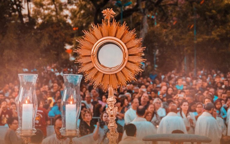 Corpus Christi: origem, significado e a importância da Eucaristia para ...